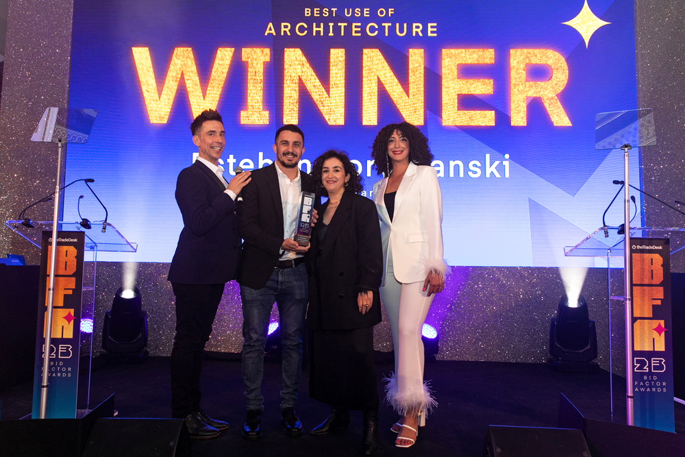 Caixabank, HP, Team X Spain y Starcom triunfan en los Bid Factor Awards ...